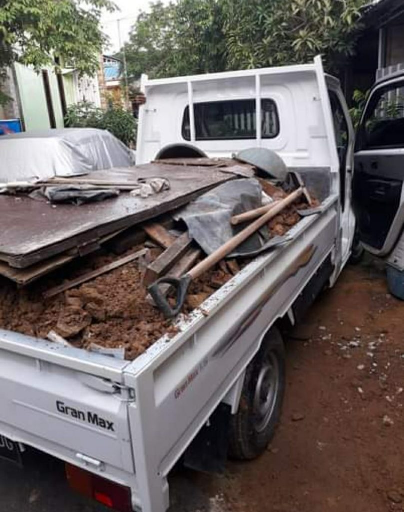 Jasa Buang Puing Tercepat Kota Batam,Tukang Angkut Puing Sampah Proyek ...